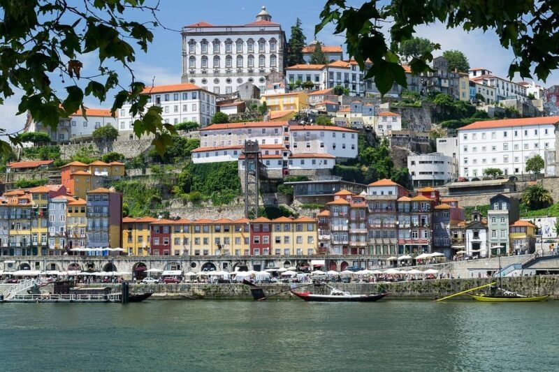 Porto: Braga and Guimarães Private Day Trip with Local - Key Points