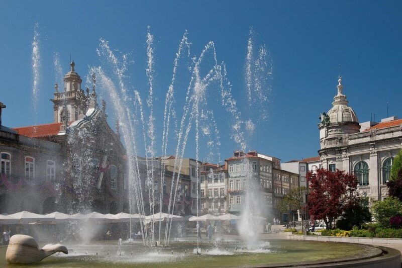 Porto: Braga and Guimarães Private Day Trip with Local - Why Choose This Tour?