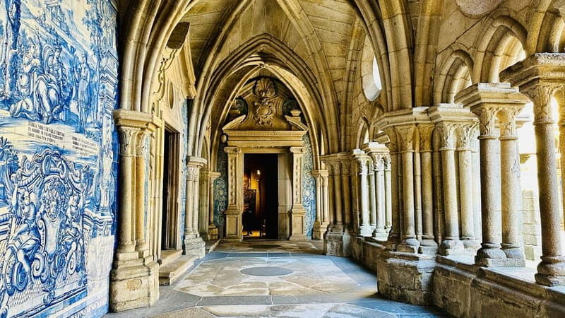 Porto Cathedral Guided Tour with Entrance Tickets - Key Points