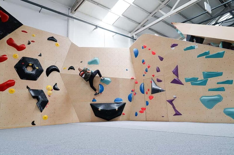 Porto: City Adventure Bike Tour & Indoor Climbing Experience - Porto: City Adventure Bike Tour & Indoor Climbing Experience