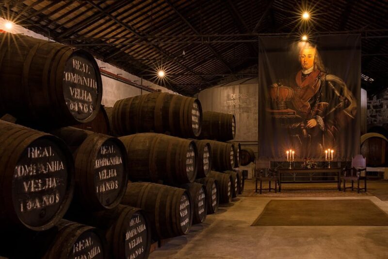 Porto: Classic Tour at Real Companhia Velha - The Experiences Atmosphere and Guides
