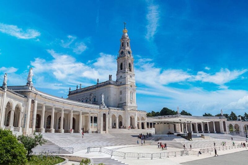 Porto: Complete Private Tour to the Sanctuary of Fatima - FAQ