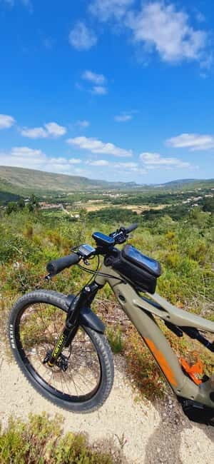 Porto de Mós: Fórnea Valley E-Bike Tour - FAQ