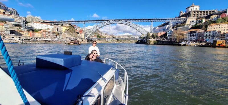 Porto: Douro private cruiser (only for you)6 bridges/sunset - Key Points
