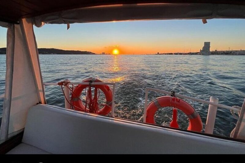 Porto: Douro private cruiser (only for you)6 bridges/sunset - The Sunset: The Crown Jewel