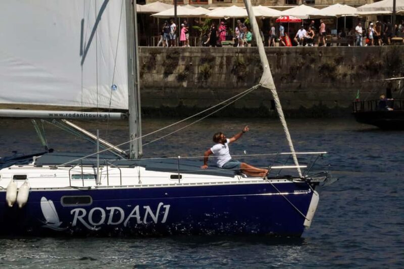 Porto: Douro River Cruise (2 h)  Wine & Scenic Views - The Experience in Detail