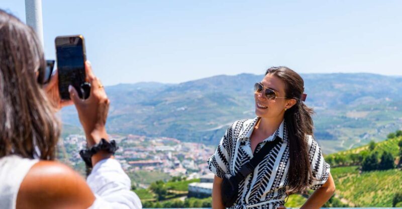 Porto: Douro Valley Tour with Lunch, Boat Cruise & Tastings - Key Points