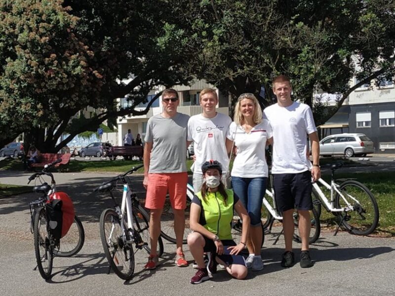 Porto Downtown and Sightseeing Bike Tour - Key Points