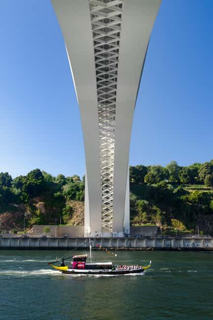 Porto: Explore 6 Iconic Bridges on an Authentic Rabelo Boat - Who Will Love This Tour?