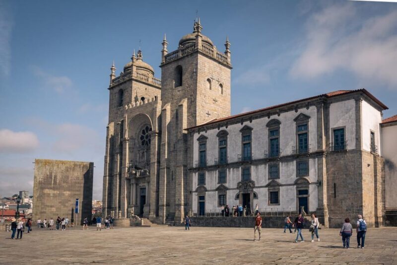Porto: Flexible Walking Tour in Medieval Area - Authentic Experiences Highlighted by Reviews