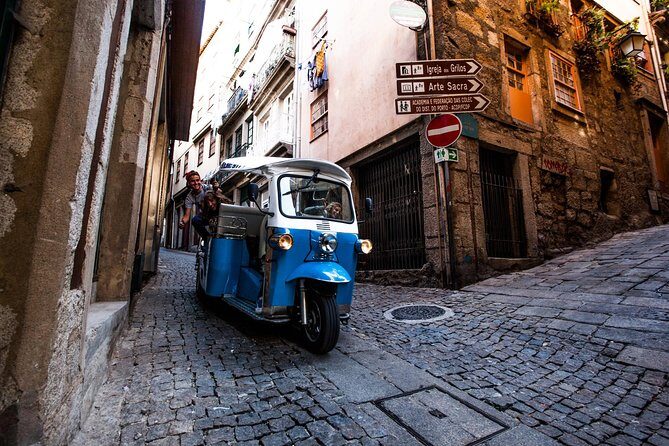 Porto Full Day Private Tour with Tuk Tuk and Lunch - Transportation and Practical Tips