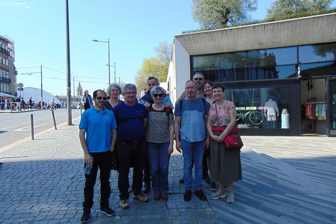 Porto Full Day Tour + Coffee Break + Lunch - Key Points