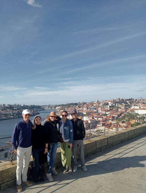 Porto: Guided Walking Tour - Sampling and Local Stories