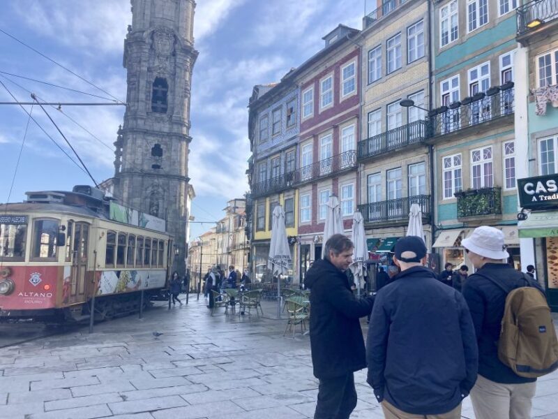 Porto: Highlights & hidden gems Walk - max 8 - Introduction