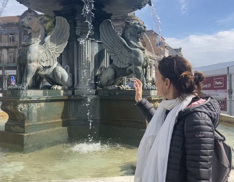 Porto: Highlights & hidden gems Walk - max 8 - Detailed Breakdown of the Itinerary