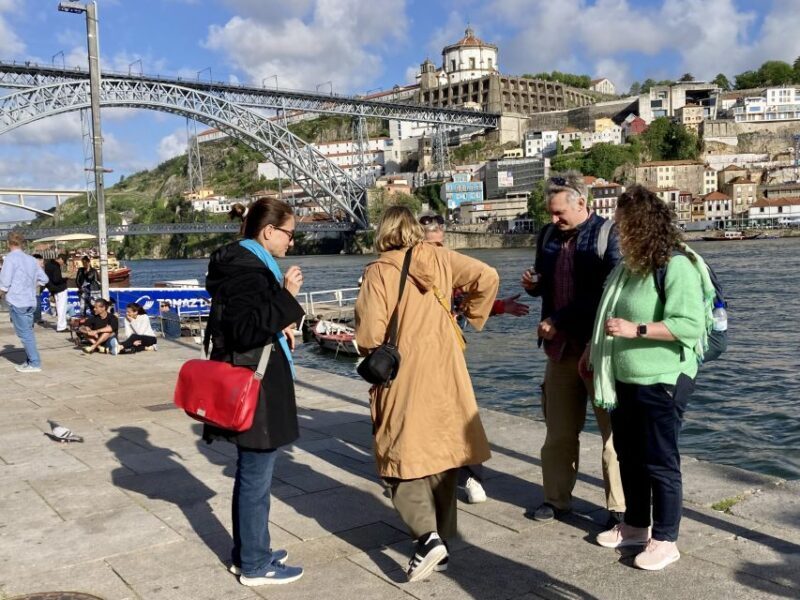 Porto: Highlights & hidden gems Walk - max 8 - The Experience and Its Benefits