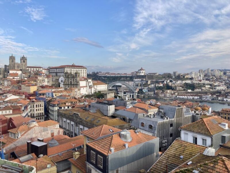 Porto: Highlights & hidden gems Walk - max 8 - What’s Not Included