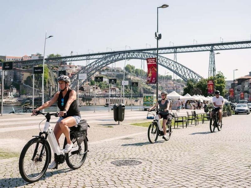 Porto: Highlights in 3 Hours E-Bike Tour - A Gentle Introduction to Porto on Two Wheels