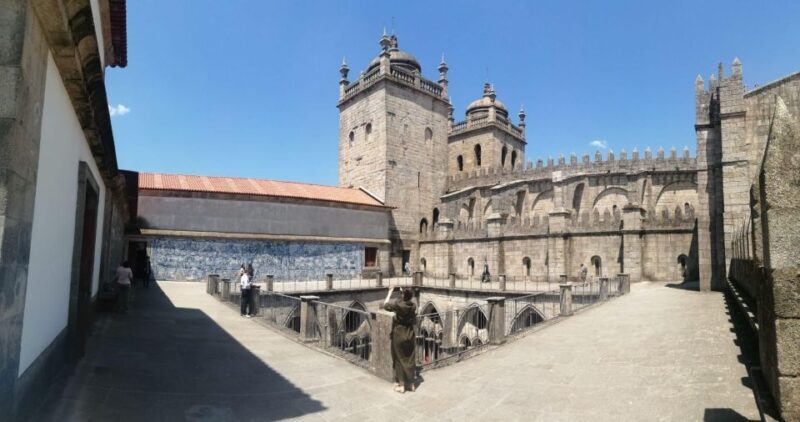 Porto Highlights with Traditional Lunch - Why This Tour Offers Great Value