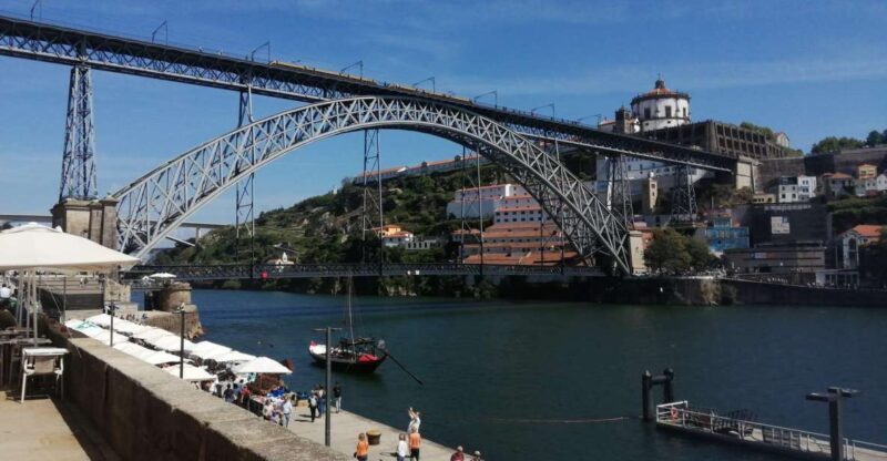 Porto Highlights with Traditional Lunch - What Makes This Tour Stand Out