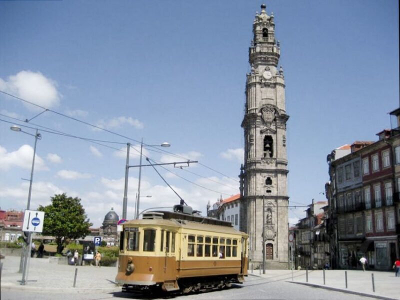 Porto: Historic e-Bike Tour with a guide - Who Should Consider This Tour?