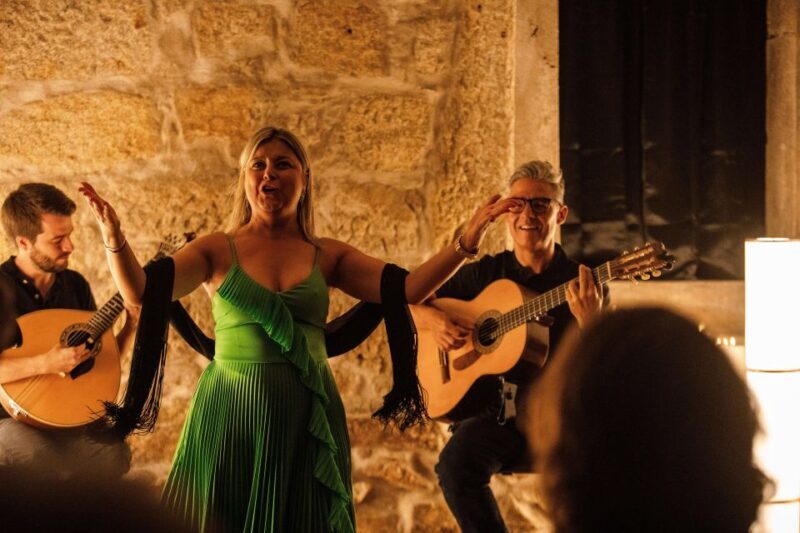 Porto: Live Fado Show with Glass of Port Wine - FAQ