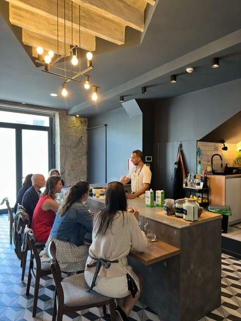 Porto: Local Market Tour & Cooking Class/Showcooking - Key Points
