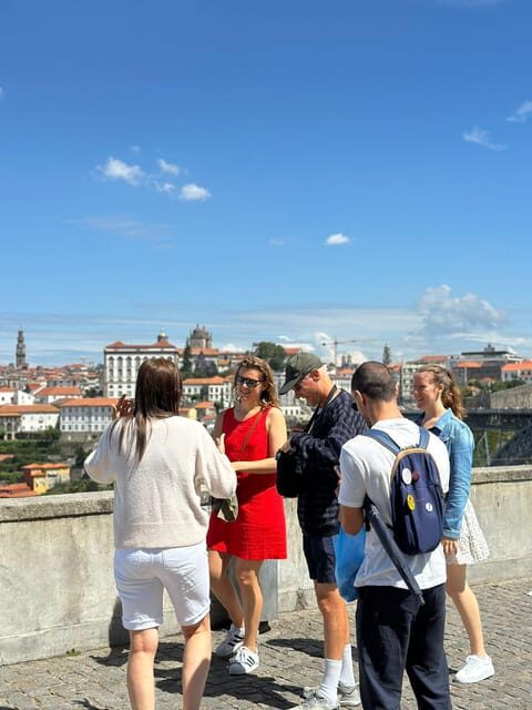 Porto: Local Market Tour & Cooking Class/Showcooking - FAQs