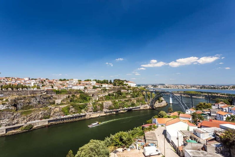 Porto: Magic Train Tour and Port Wine Cellar with Tastings - FAQ