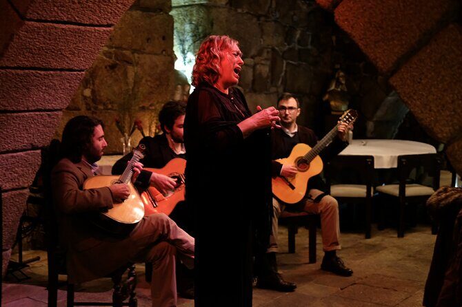 Porto Moonlight Walk and Fado Dinner - Key Points