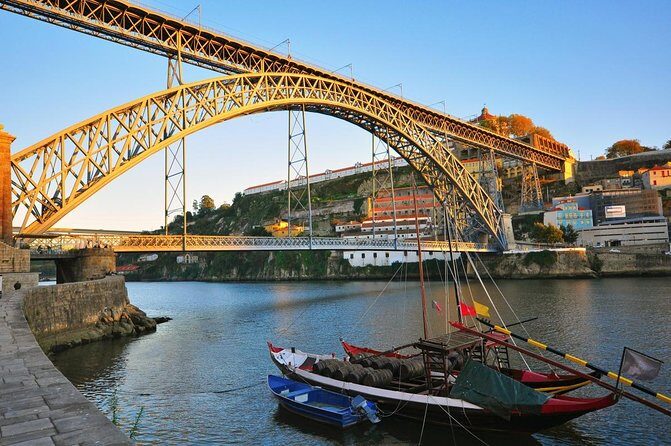 Porto "Old Town" Walking Tour with river cruise (Small-groups) - Key Points