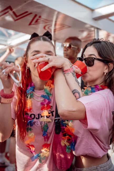 Porto: Party Boat Cruise & Nightlife Tour with Free Drinks - Key Points