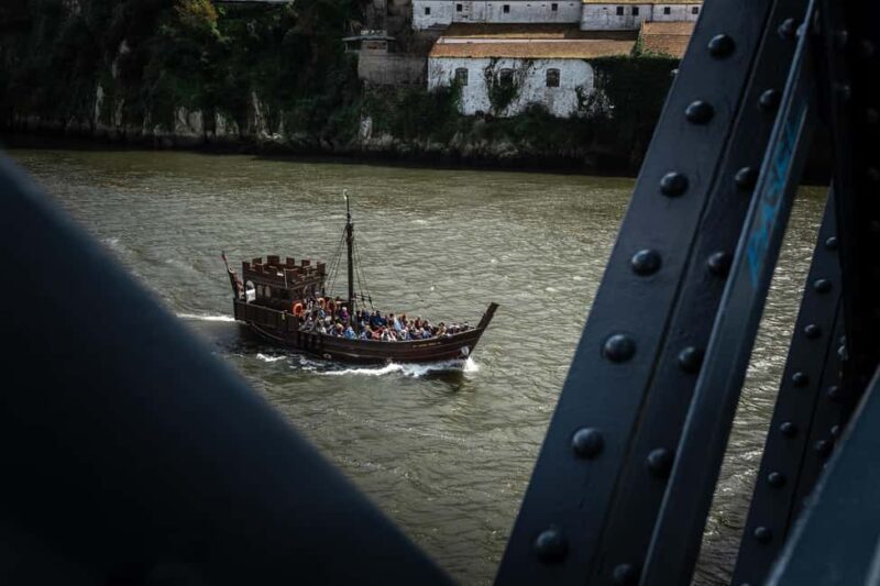Porto: Pirate Ship Cruise on the Douro River - FAQ