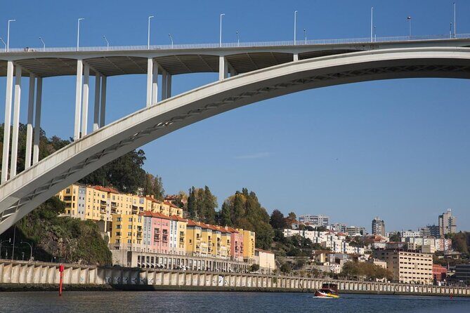 Porto: Private 6 bridges tour, Douro river with sunset option - Key Points