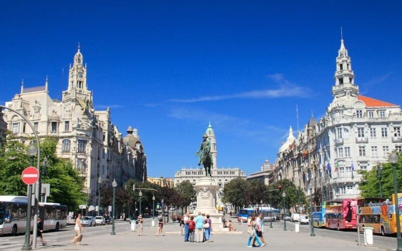 Porto: Private City Highlights Tour with Local Guide - The Sum Up: Who Is This Tour Best For?