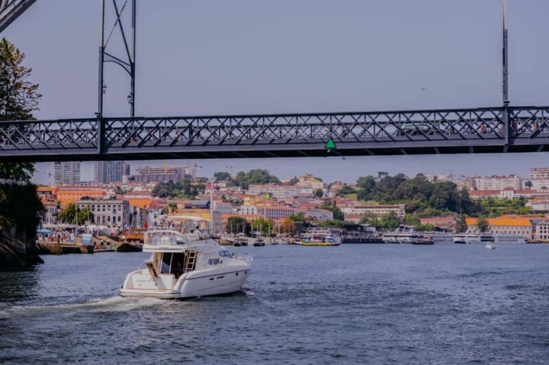 Porto: Private Cruise with local Wine, Snacks & 6 Bridges - Frequently Asked Questions