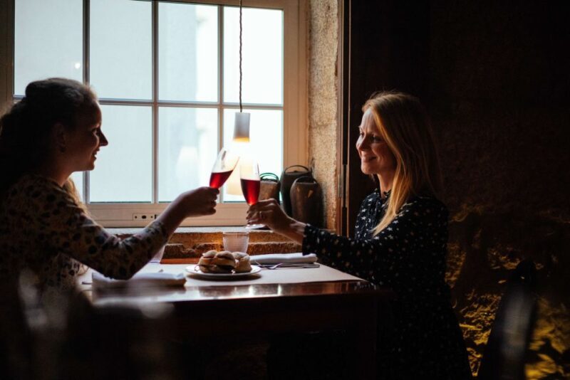 Porto: Private Evening Tour with Drinks & Bites - Who Will Appreciate This Tour