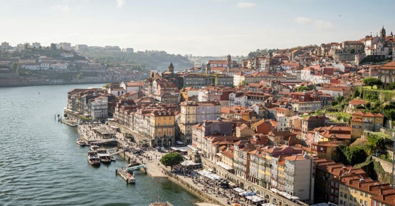 Porto: Private Historical Walking Tour with Local Guide - Key Points