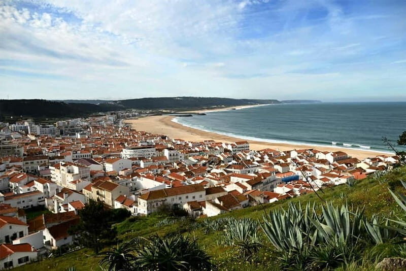 Porto: Private Tour to Lisbon (or vice versa) with stops - FAQ