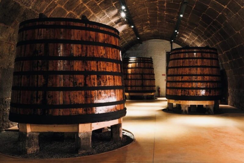 Porto: private tour with premium tasting at Fonseca cellars - Key Points