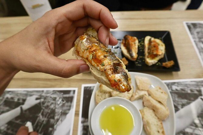 Porto Private Walking Food Tour With Secret Food Tours - Starting Point: The Heart of Porto in Coliseu