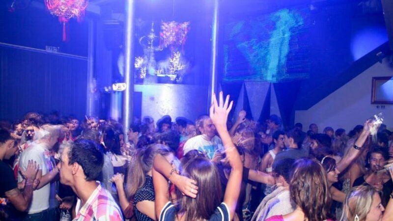 Porto: PubCrawl with 6 Drinks+VIP Club Entry - The Group Dynamic and Overall Atmosphere