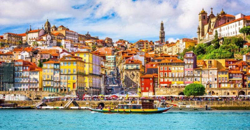 Porto Ribeira and highlights Private Walking Tour - Key Points
