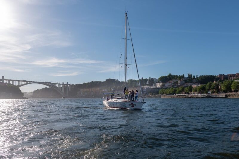 Porto: Romantic Sailboat Cruise - What’s Included and What’s Not