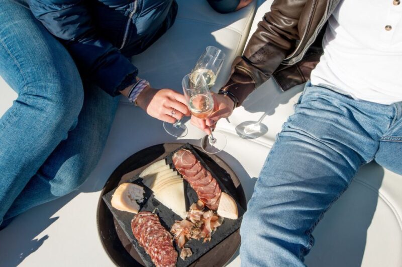 Porto: Romantic Sailboat Cruise - The Guides: Knowledgeable and Friendly