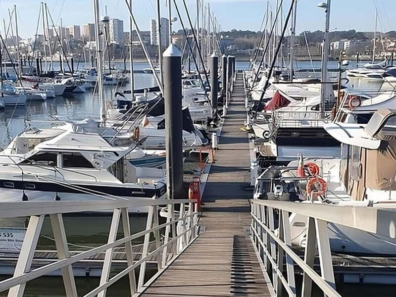 Porto: Sunset or Daytime Yacht Cruise with Welcome drink - Experience Quality & Comfort
