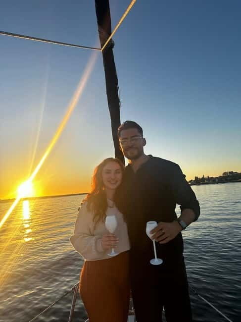 Porto Sunset: Sailboat Tour with Welcome Drink and snacks - Introduction