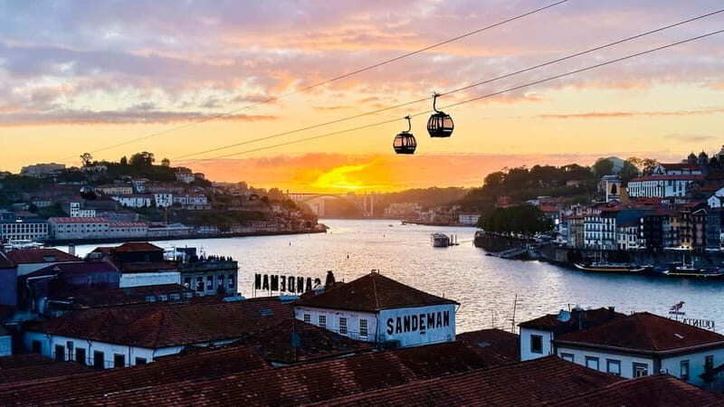Porto to Gaia Walking Tour - Port Wine Included - Key Points