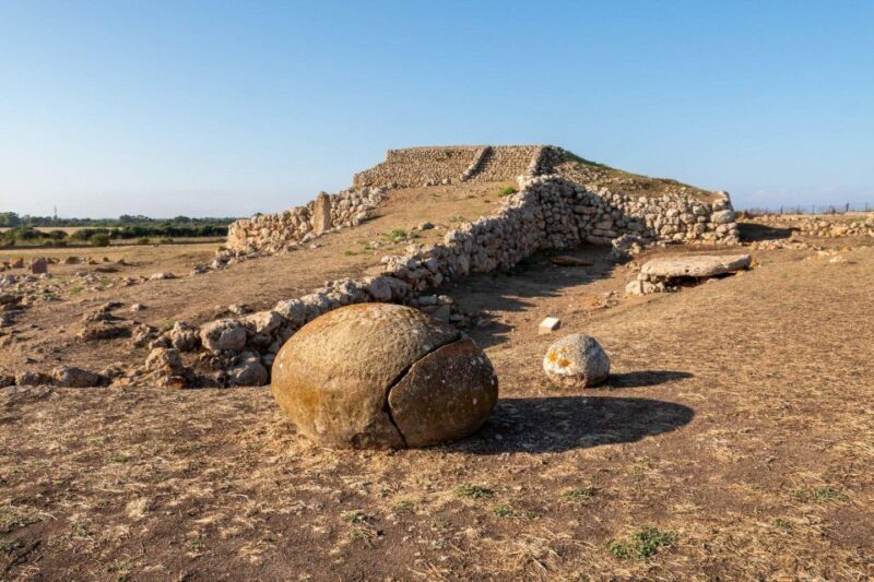 Porto Torres: Monte d'Accoddi & Su Crucifissu Mannu - Key Points
