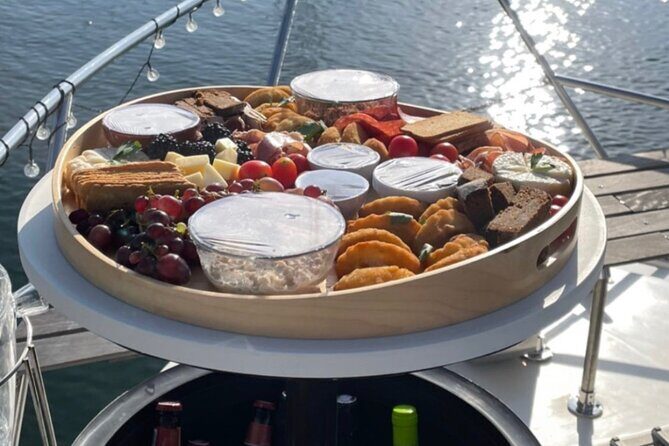 Porto: tour City views on the Douro River with welcome drink - FAQ